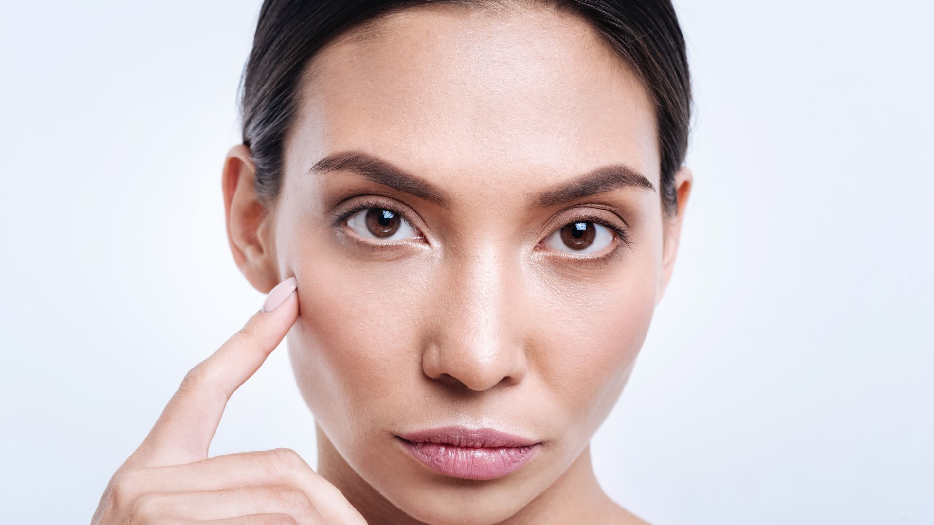 Aumento de pómulos: qué es, tipos y cómo elegir la mejor opción para ti ...