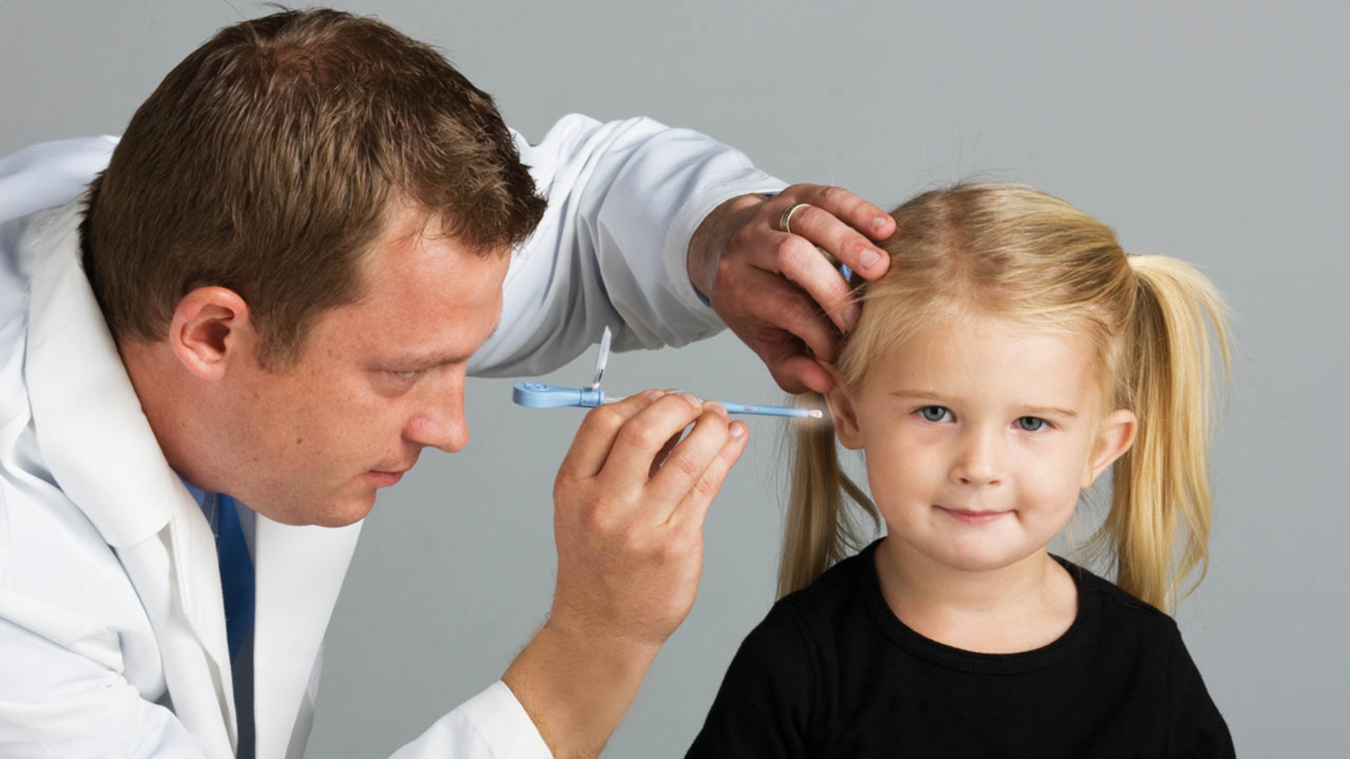 Extracción de cuerpos extraños en el oído - Dr. Juan Pablo Alvarez